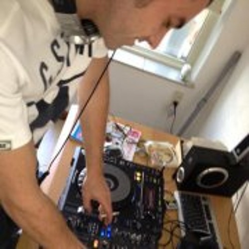 Stream William Ritchie music | Listen to songs, albums, playlists for ...