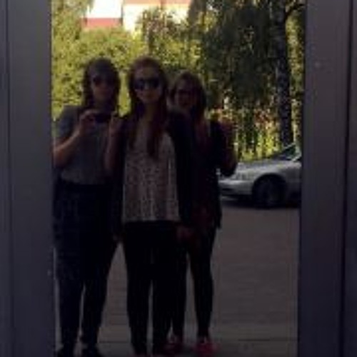 Stream Laura Luīze Veinberga music | Listen to songs, albums, playlists ...