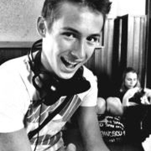 Stream Domonkos Olasz music | Listen to songs, albums, playlists for ...