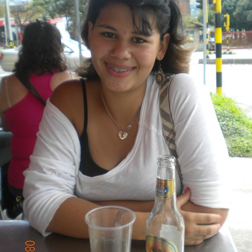 Stream Linda Restrepo music | Listen to songs, albums, playlists for ...