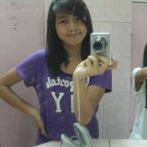 Stream Ellaine Seatriz | Listen to B playlist online for free on SoundCloud