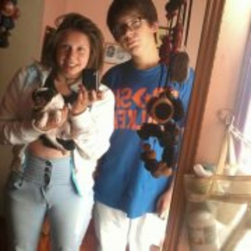 Stream Sofía Fernanda 2 music | Listen to songs, albums, playlists for ...