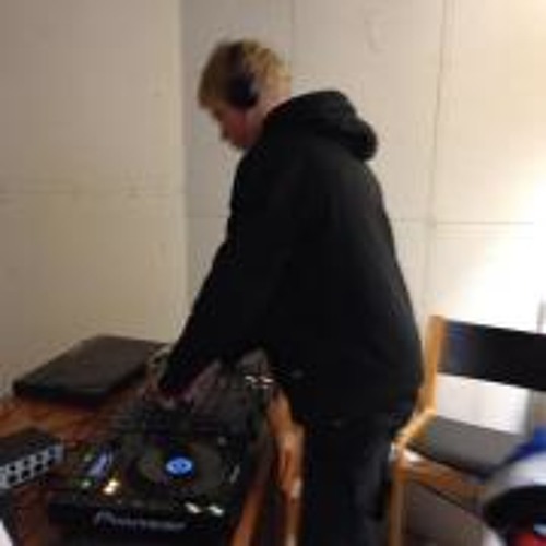 Stream Daniel Bolander music | Listen to songs, albums, playlists for ...