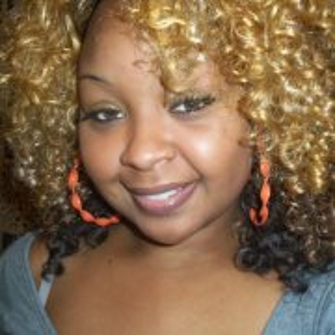 Sarah Banks's Instagram, Twitter & Facebook on IDCrawl