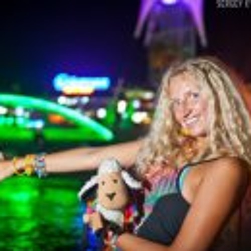 Stream Rainbow Maria-Roza music | Listen to songs, albums, playlists ...