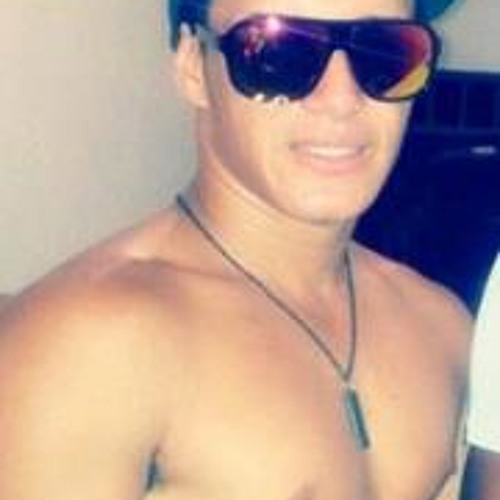 Stream Lucas Lopes 97 Music Listen To Songs Albums Playlists For