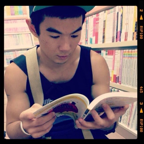 Stream Hoc Howie Wong music | Listen to songs, albums, playlists for ...