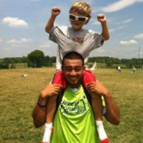 Stream Ricky Reyes 18 music | Listen to songs, albums, playlists for ...