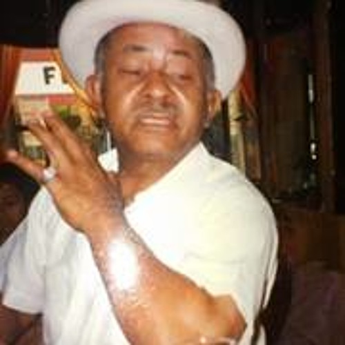 Stream in my mosque by Moses Montgomery | Listen online for free on ...