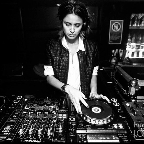 Stream Alice Q music | Listen to songs, albums, playlists for free on ...