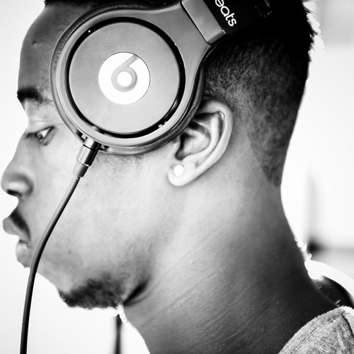 Stream FoUsHi VS Erica by Music&FoUsHi | Listen online for free on ...