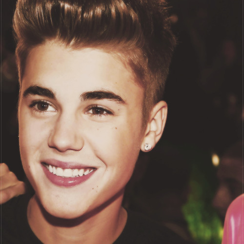 Stream Agustina Campos music | Listen to songs, albums, playlists for ...