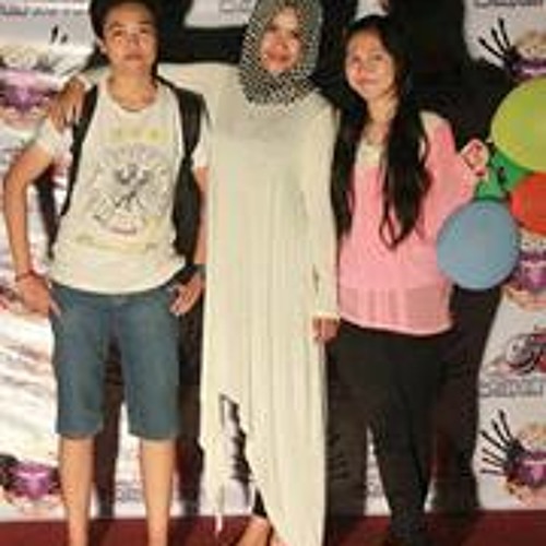 Stream Begum Fatima Ratu Aditya music | Listen to songs, albums ...