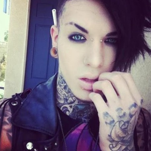 Jayy Von Monroe Alzati E Risplendi