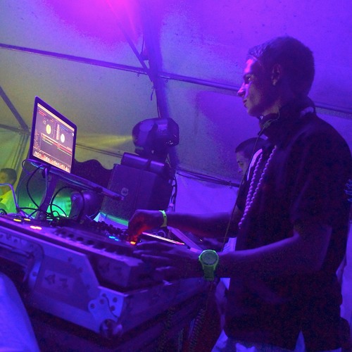 Stream Dj SLASH music | Listen to songs, albums, playlists for free on ...