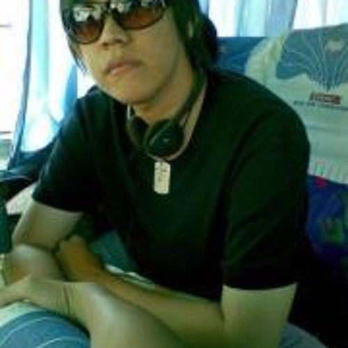 Stream Albert Almoro van Garling music | Listen to songs, albums ...