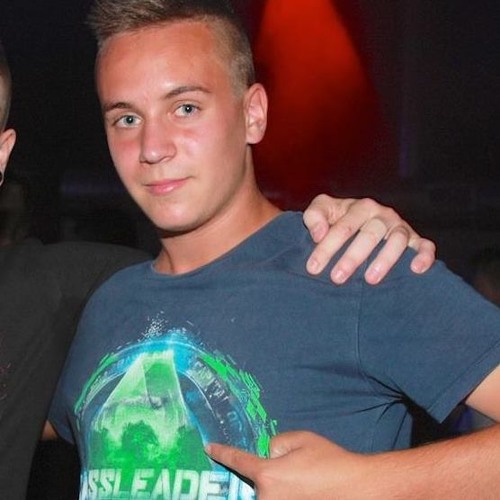 Stream Andre Track music | Listen to songs, albums, playlists for free ...