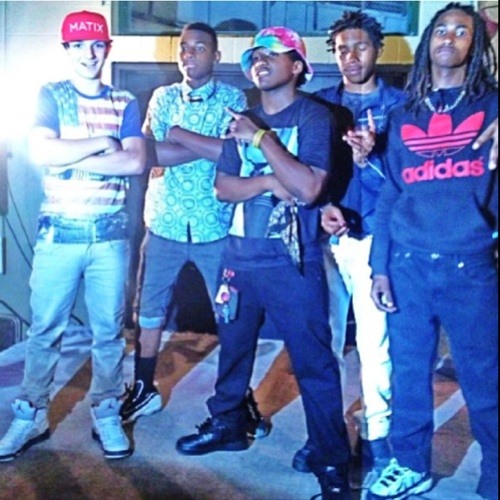 Stream Dream Team Music Records music | Listen to songs, albums ...