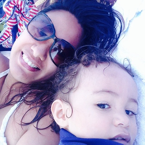 Stream Daphne Hamilton music | Listen to songs, albums, playlists for ...