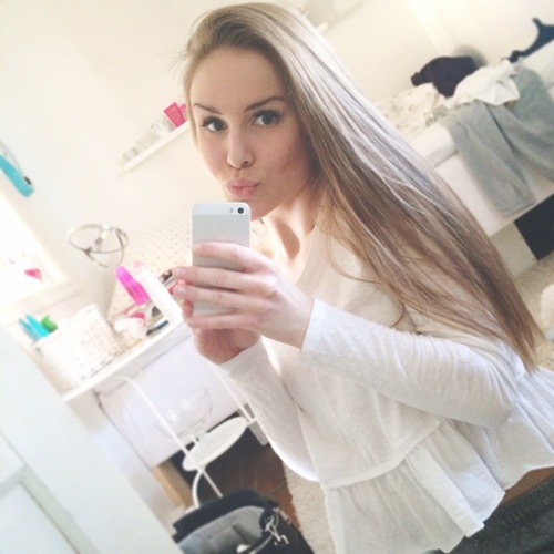 Stream Ronja Röe music | Listen to songs, albums, playlists for free on ...