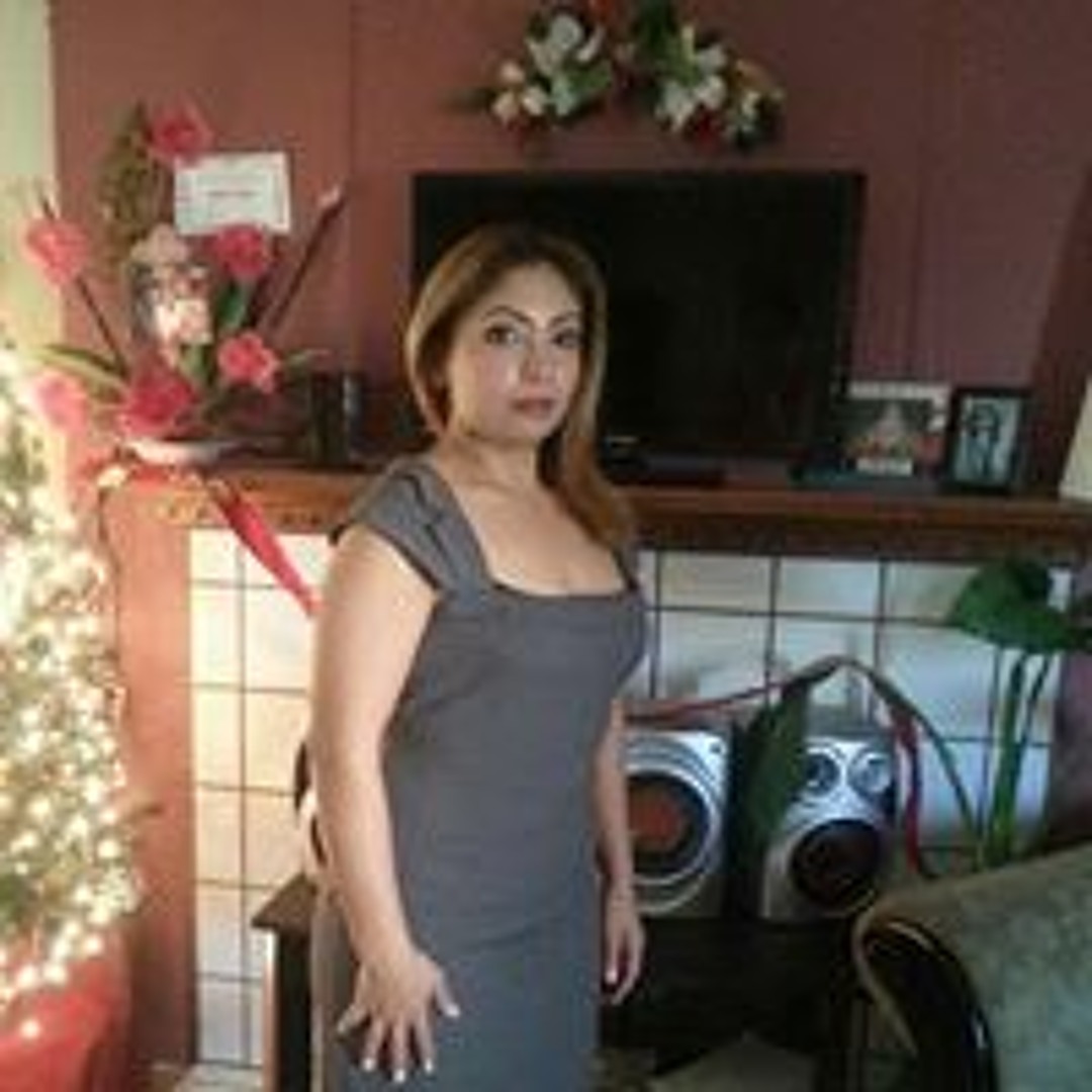 Stream La Bonita Gonzalez | Listen to la istoria de un amor playlist ...