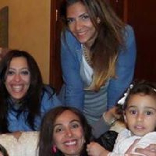 Stream Safaa Sharrah music | Listen to songs, albums, playlists for ...