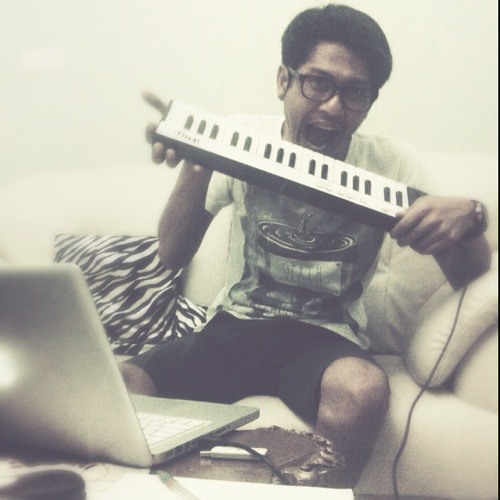 Stream Christian Febry music | Listen to songs, albums, playlists for ...