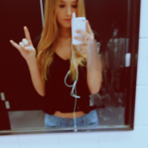 Stream sunni_bunni music | Listen to songs, albums, playlists for free ...