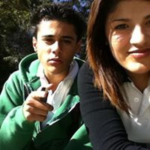 Stream Bryan Guzmán 33 music | Listen to songs, albums, playlists for ...