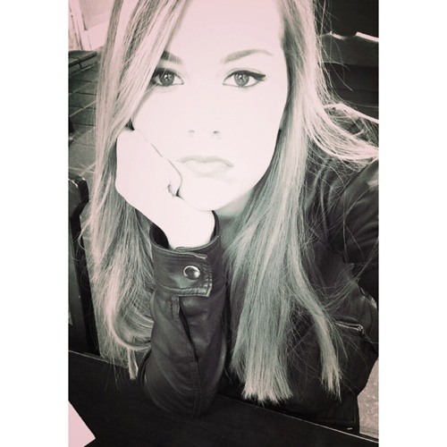 Stream Simge Esin music | Listen to songs, albums, playlists for free ...