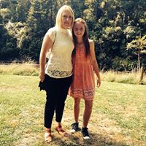 Stream Chelsea Kelly 18 music | Listen to songs, albums, playlists for ...