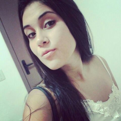 Stream Bárbara Goulart music | Listen to songs, albums, playlists for ...