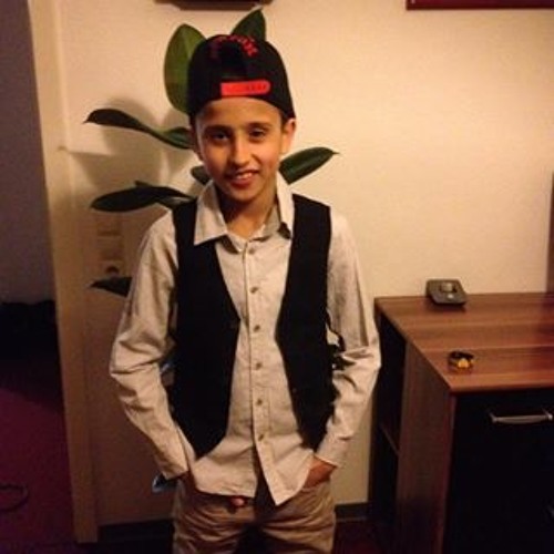 Stream Omar Habibi 1 music | Listen to songs, albums, playlists for ...