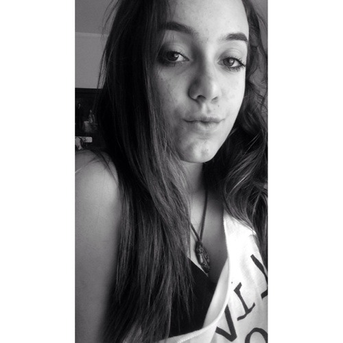 Stream Isabelle Moreira 2 music | Listen to songs, albums, playlists ...