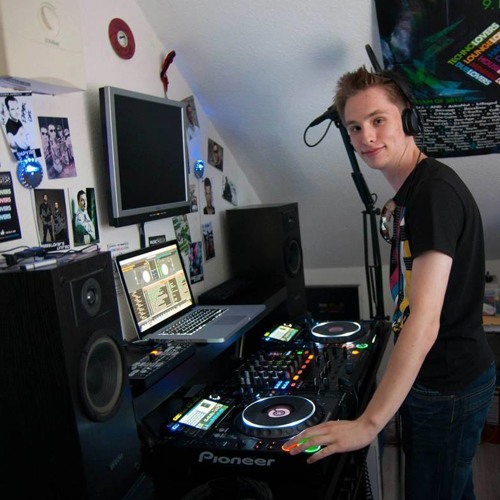Stream Official Alex Parker music | Listen to songs, albums, playlists ...