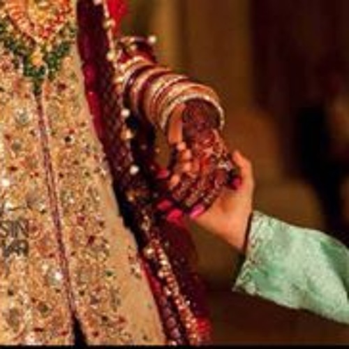 Stream Mari Momi | Listen to hamna malik playlist online for free on ...