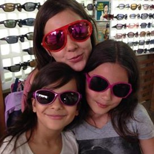 Stream Brenda Fernandes Fries music | Listen to songs, albums ...