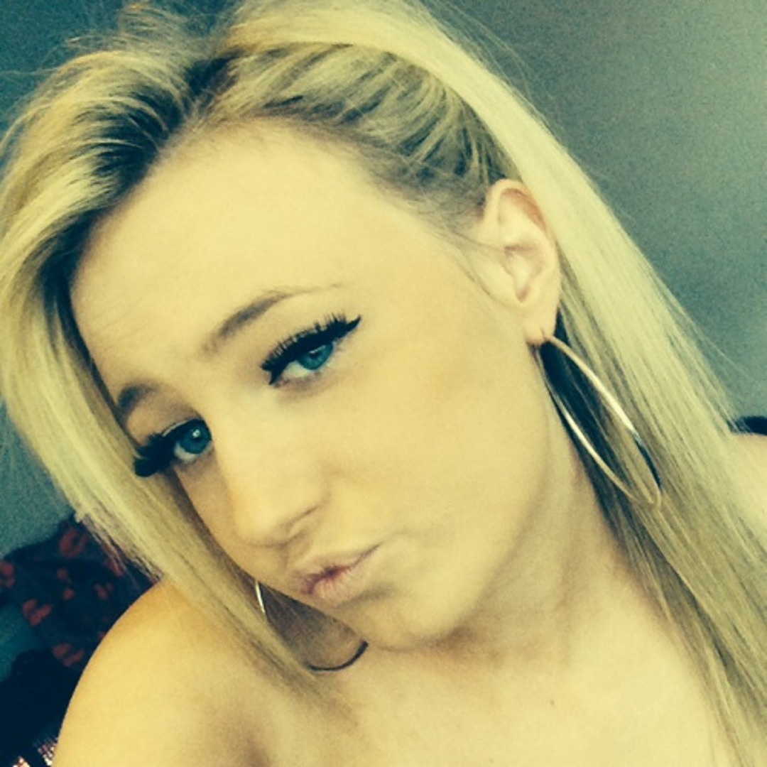 Emily Knight's Instagram, Twitter & Facebook on IDCrawl