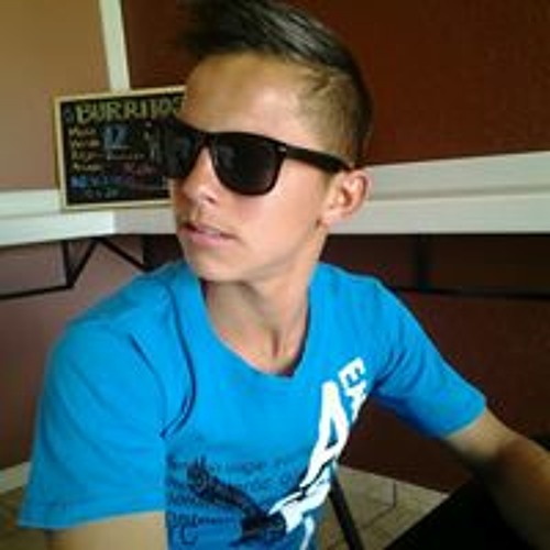 Stream Alex Rosas 17 music | Listen to songs, albums, playlists for ...