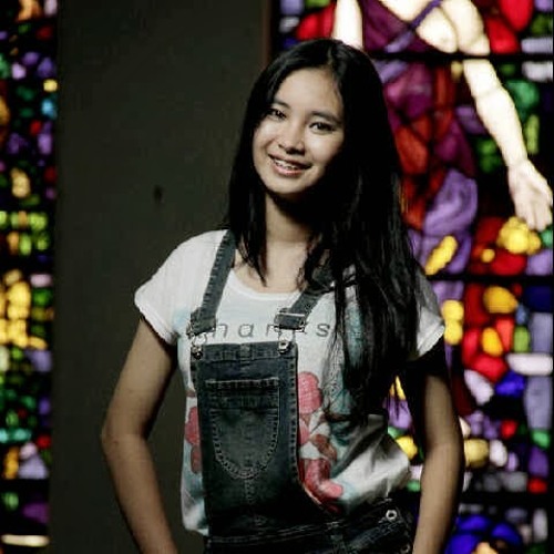 Stream Sheily Fajri Hyumansari 1 music | Listen to songs, albums ...