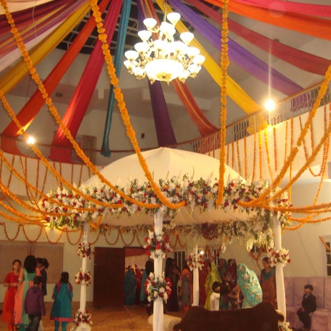 Stream Mehendi Rachan Lagi Ri by ritaadhirani | Listen online for free ...