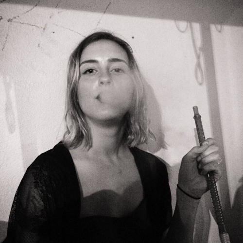 Stream Con Claudia music | Listen to songs, albums, playlists for free ...