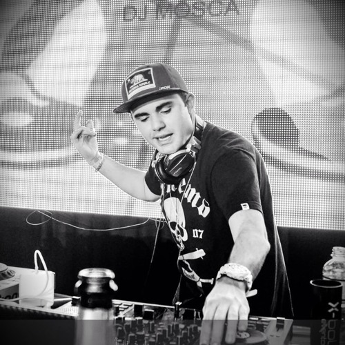 Stream Mosca music | Listen to songs, albums, playlists for free on ...