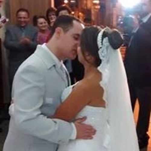 Stream Paula Klinger Reis music | Listen to songs, albums, playlists ...