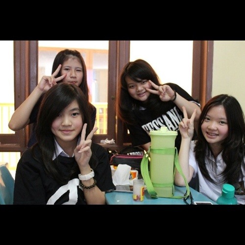 Stream Rose Lee Hi by VanessaHartono | Listen online for free on SoundCloud