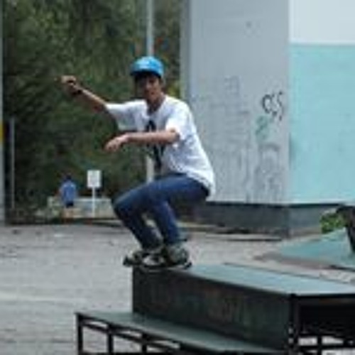 Stream Gustav Roll music | Listen to songs, albums, playlists for free ...