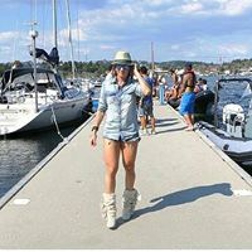 Stream Daniela Machado 30 music | Listen to songs, albums, playlists ...