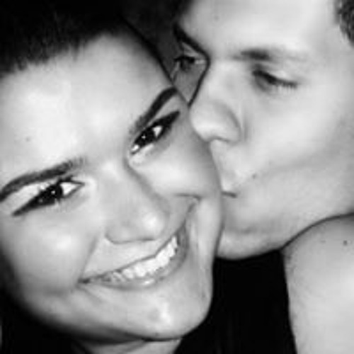 Stream Stephanie Linhares music | Listen to songs, albums, playlists ...