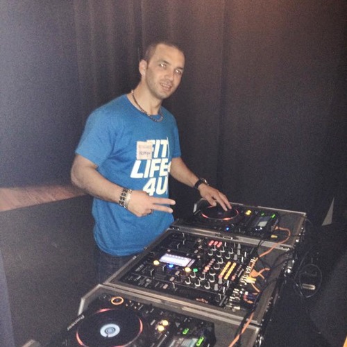 Stream Dj Royalty music | Listen to songs, albums, playlists for free ...