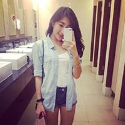 Stream Roxanne Roxy Reyes music | Listen to songs, albums, playlists ...